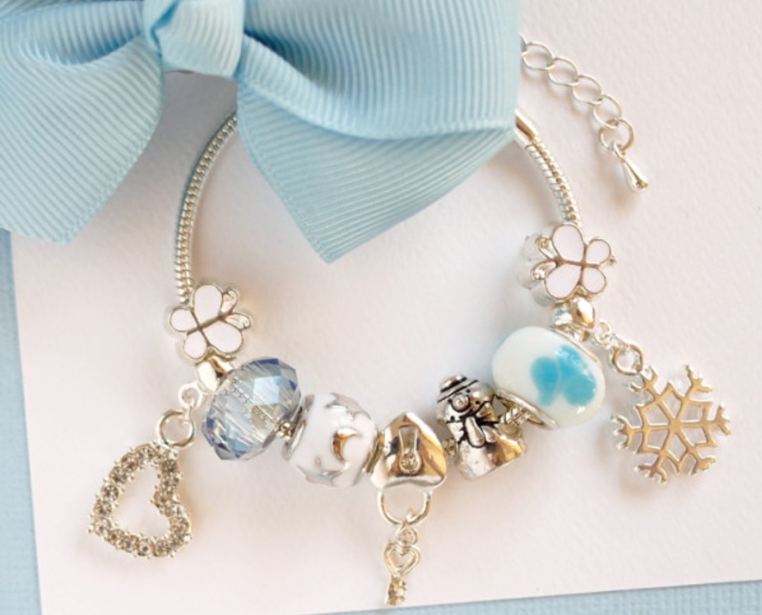 10 Gorgeous Charm Bracelets Your Kids Will LOVE - Mumslounge
