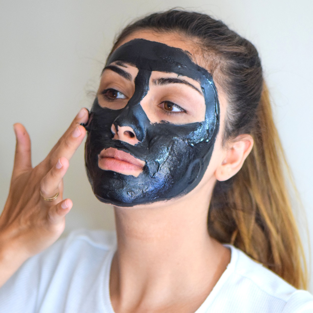 7 Face Masks To Make Using Ingredients From Your Kitchen!