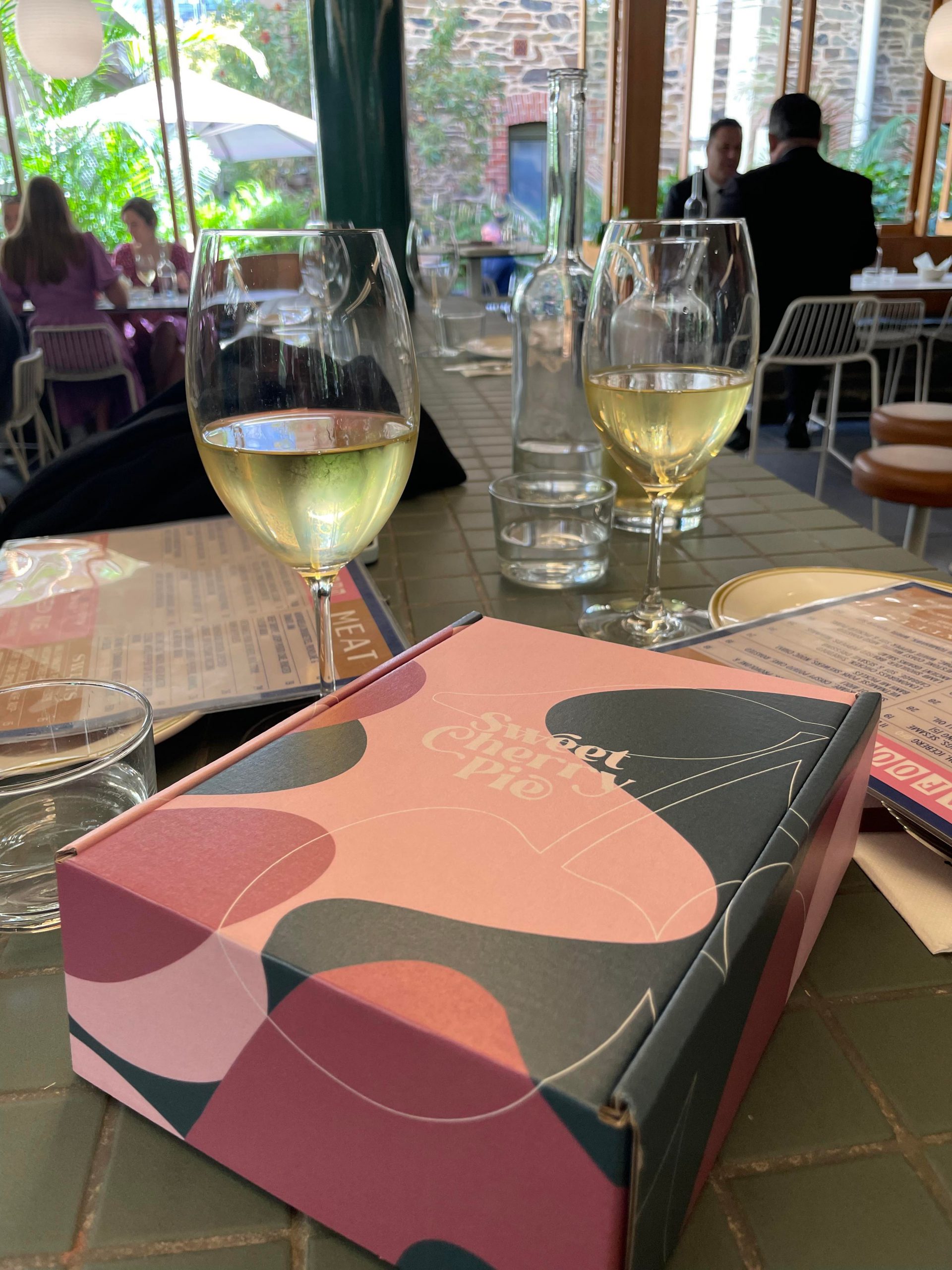 “The Gift I Bought My Friend to Celebrate Her Divorce Caused the Most ...